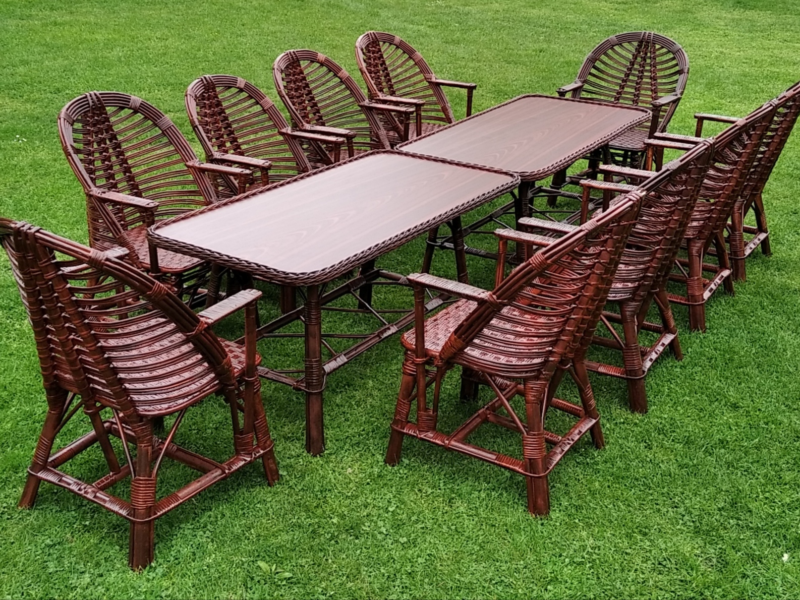 Una Classic (10 Stolice + 2 Stola) – Nameštaj ALTIS